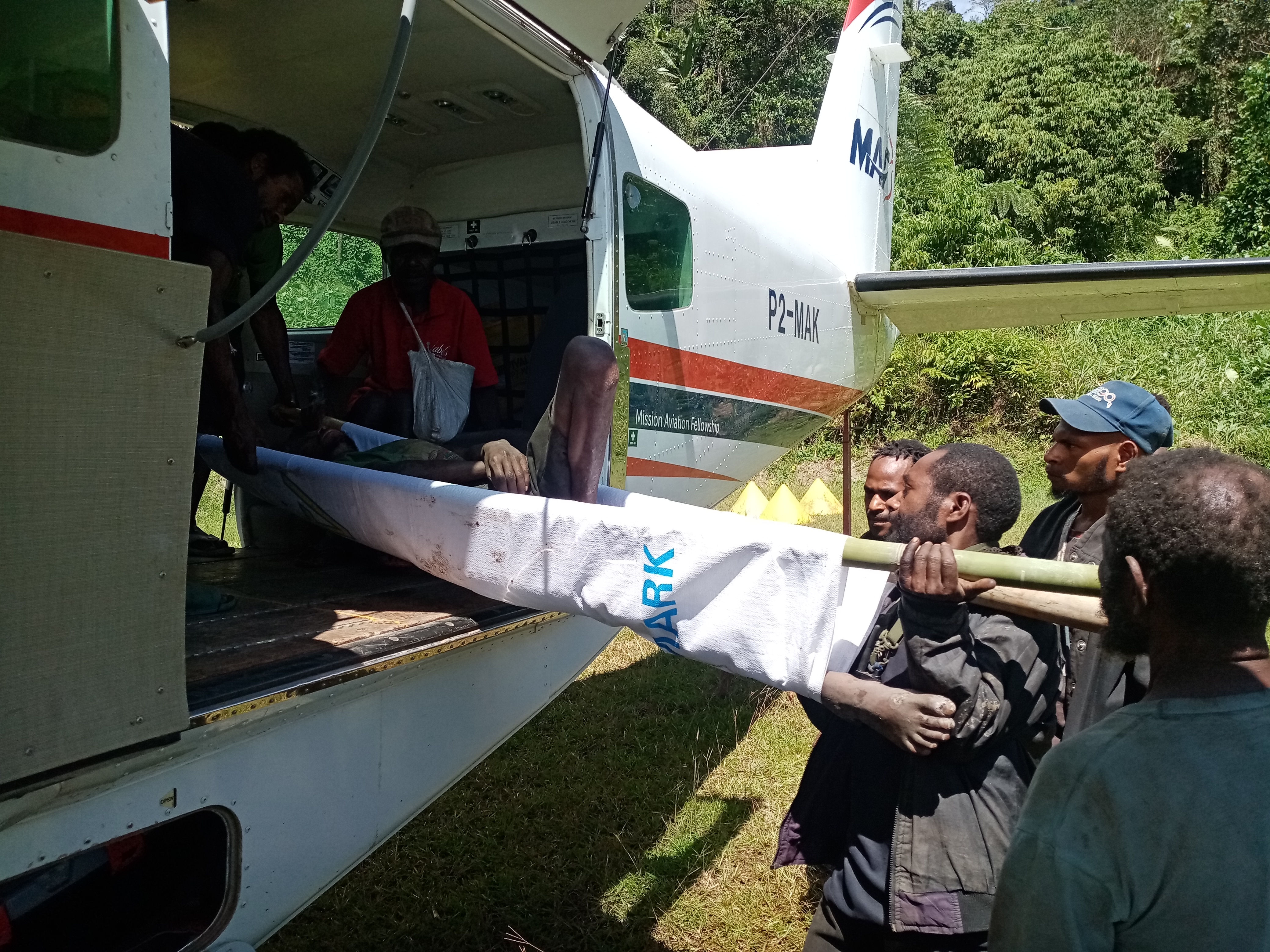 MAF supports urgent medical care to remote villages | Papua New Guinea