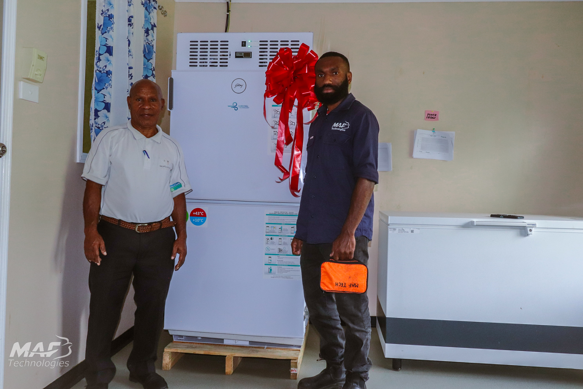 Solar fridge brings hope for Daru hospital’s storage struggle | Papua ...