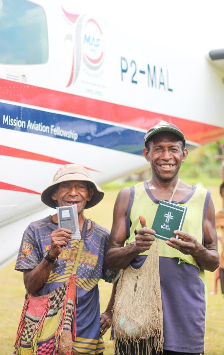MAF PNG's Bible Box Ministry | Papua New Guinea